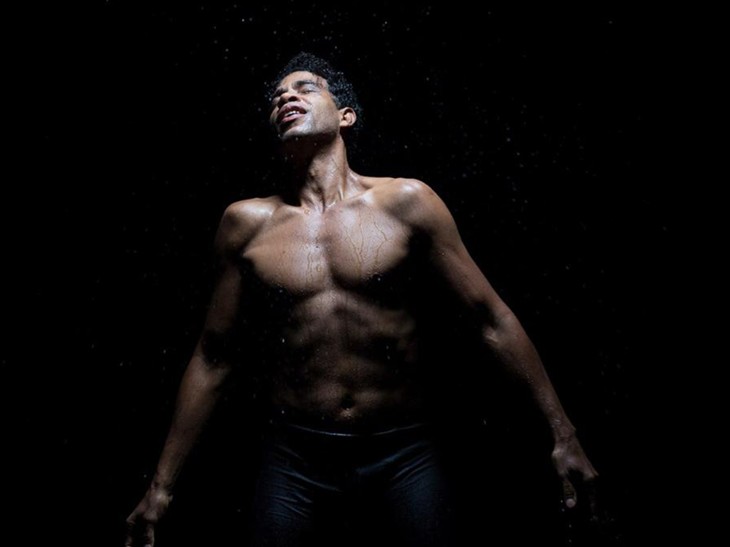 Carlos Acosta bailará en "Evolución", la nueva temporada de Acosta Danza